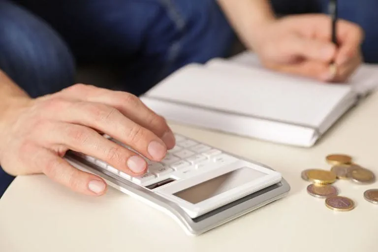 ¿Qué es el sueldo neto y cómo calcularlo? Descúbrlo aquí