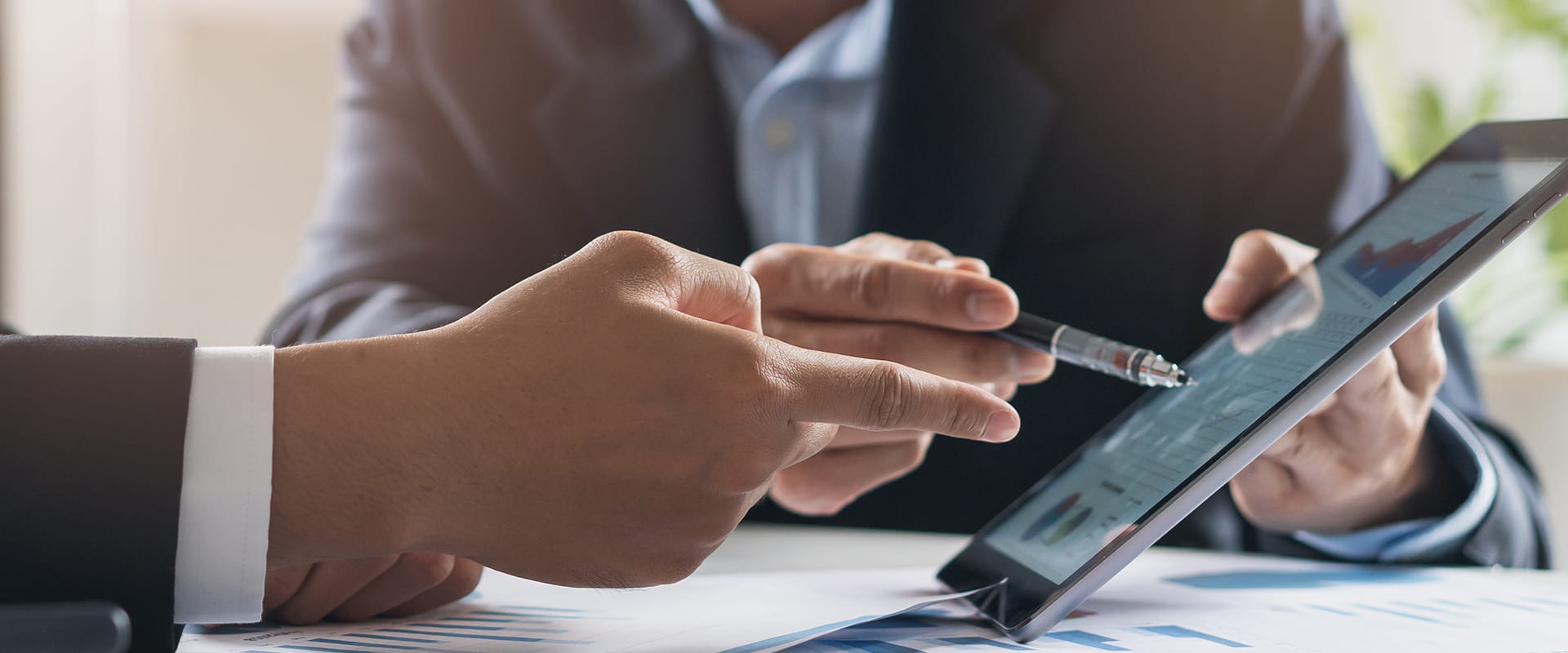 Professional, Finance and Insurance Staffing | Adecco